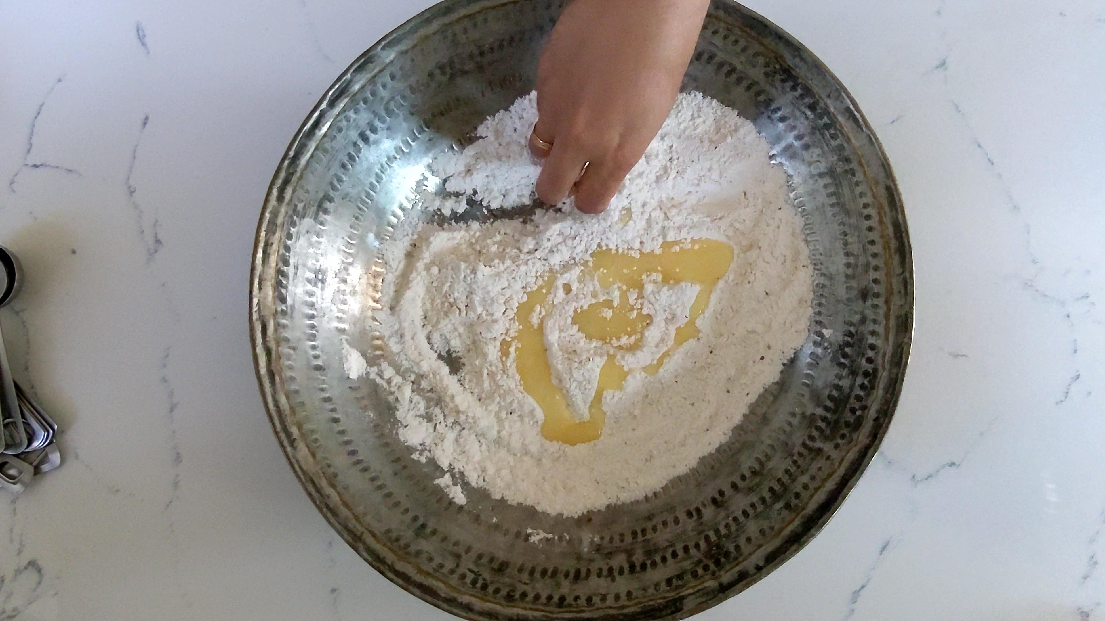 Tuvar ni Kachori (Lilva Kachori) - Indiaphile